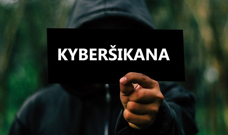 Kyberšikana = novodobý druh šikany – Nitriansky hlásnik